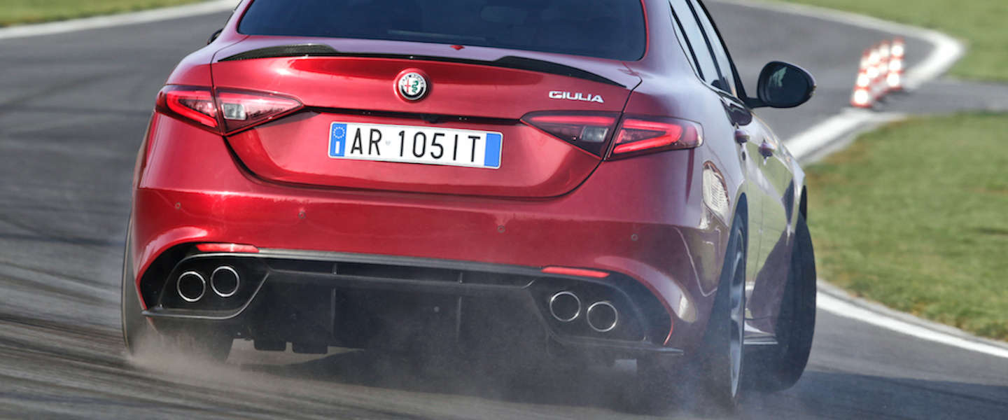 Alfa Romeo Giulia: de langverwachte comeback, en hoe! Alfa Romeo Giulia: de langverwachte comeback, en hoe!